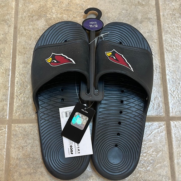 Forever Collectibles | Shoes | Mens Cardinal Slides Nwt | Poshmark